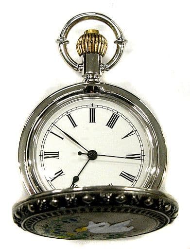 Country-Style 1901 Pocket Watch : An Old Watch That Revives, Nostalgic ...