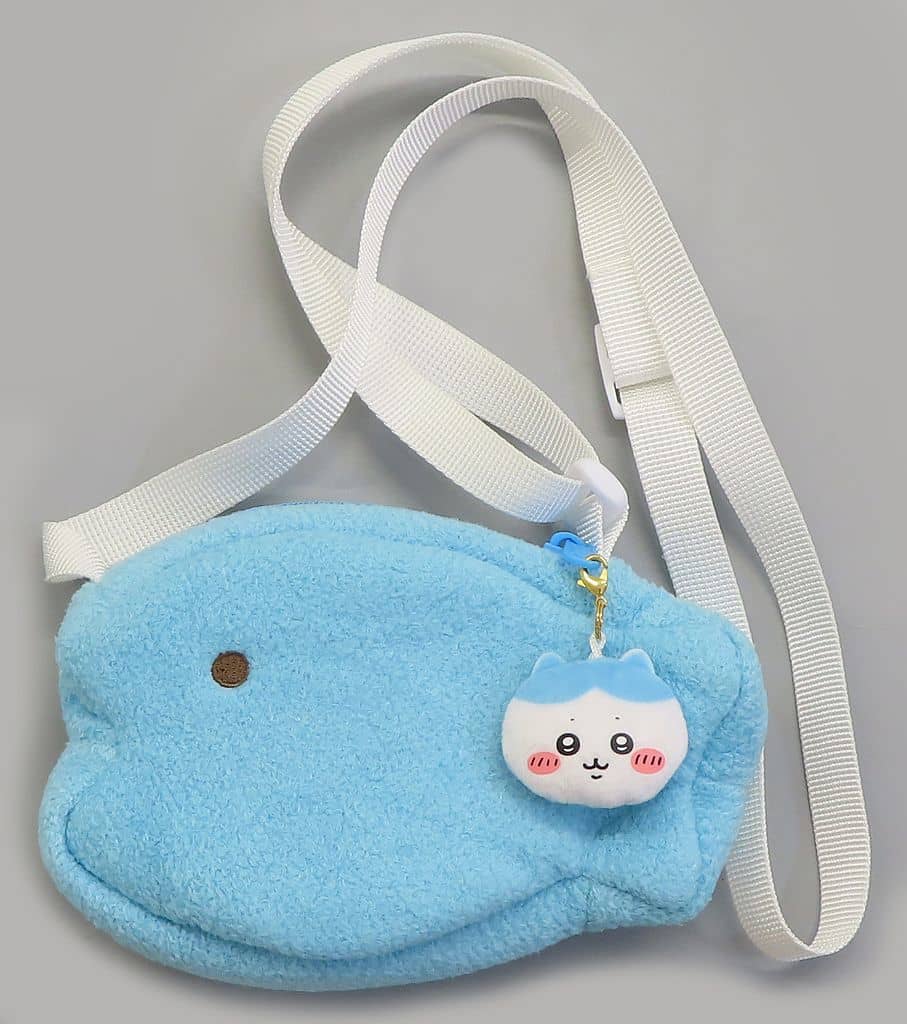 Hachiware Fish's Fish Pochette "Chi-kawa Something Small and Cute ...