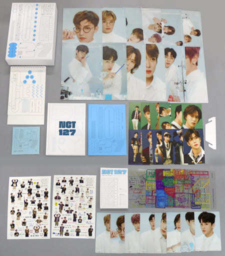 Goods set [Box Damaged] NCT 127 2020 SEASON'S GREETINGS | Goods ...