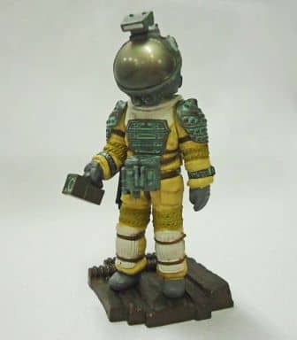 Trading figure 5. Nostromo Extravehicular Space Suit "Capsule Q ...