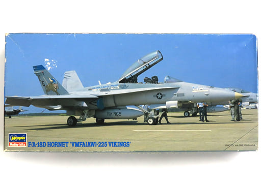 Plastic model [Box Broken] 1/72 F/A-18D Hornet VMFA (AW) -225 Vikings ...