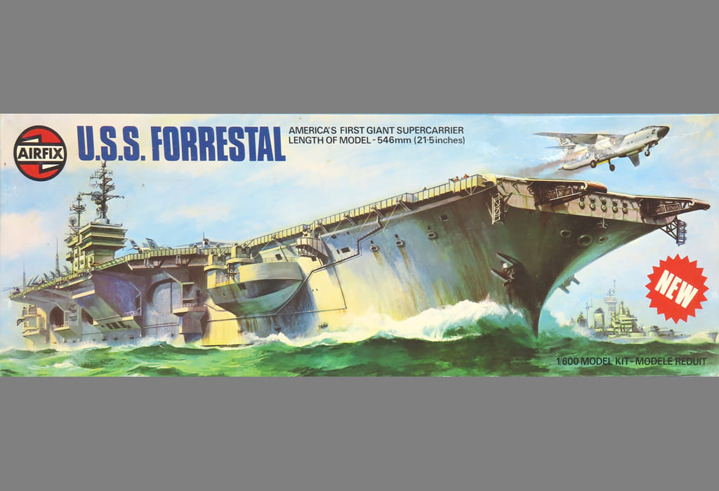 駿河屋 - U.S.S. FORRESTAL [10201-8]（プラモデル）