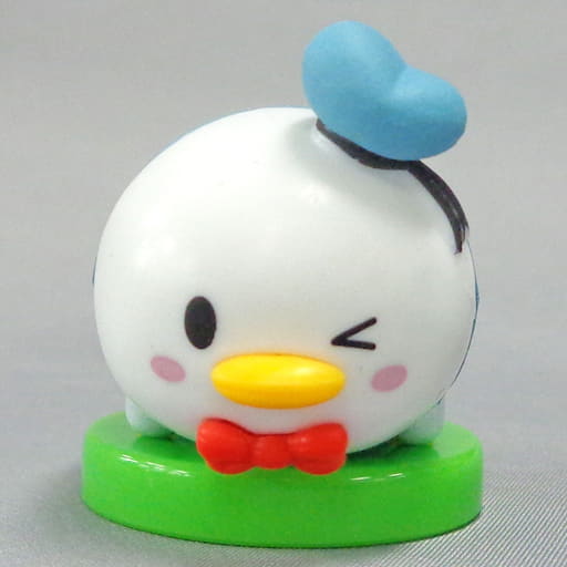 Food toy trading figure 59. Donald Duck (Wink) "Chocolate and Egg ...