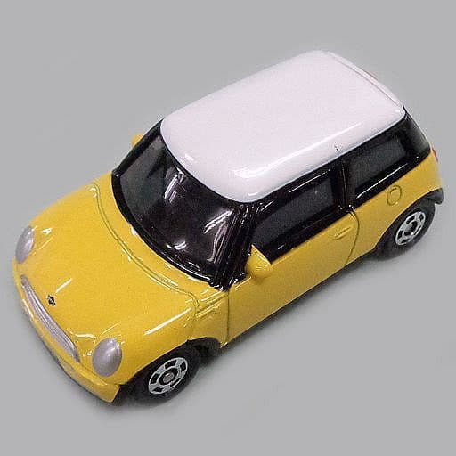 1/57 Mini Cooper (Liquid Yellow) 「 Tomica KUJI x Mini Cooper Selection ...