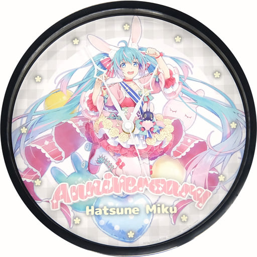Hatsune Miku (Usa-mimi / whole-body) Drawn Birthday Wall Clock ...
