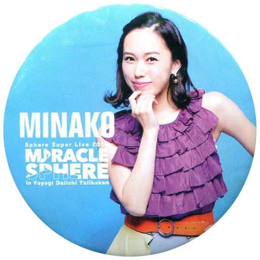 Minako Kotobuki (sphere-sphere -) / Background : Light blue metal badge ...