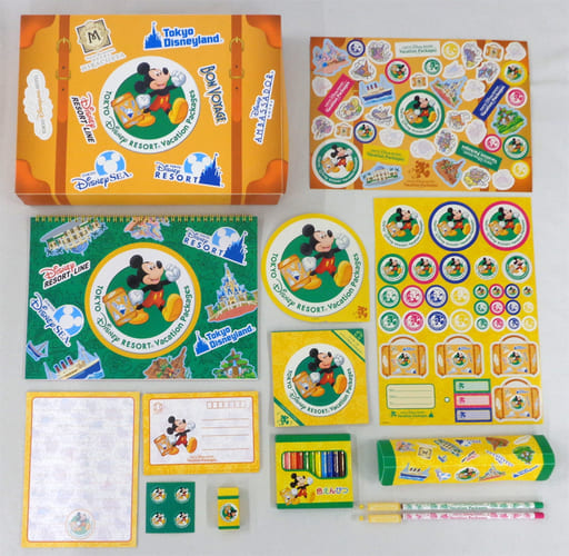 Mickey Mouse Stationary Set (Carrying Case / 9-Piece Set) 「 Disney ...
