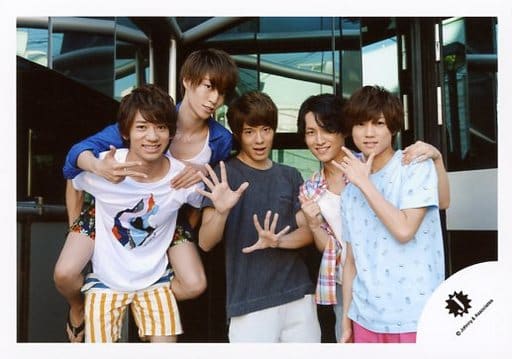 Johnnys Jr. / Gathering (5 people) / Horizontal, Knee-high, Costume gray, white, light blue ...