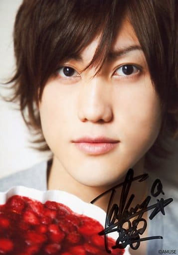 Official photo (male) / actor ☆ Takuya Uehara / with handwritten ...