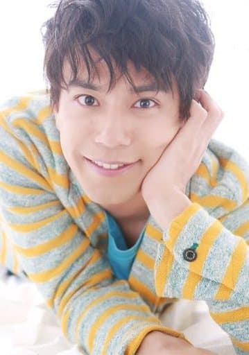 Official photo (male) / actor Yamato Kinjo / Bust Up / Costume Green ...