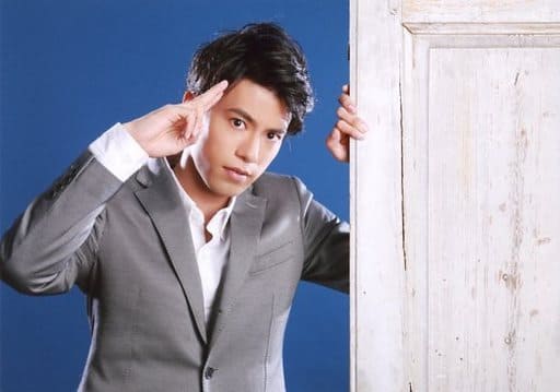 Official photo (male) / actor Yamato Kinjo / Horizontal, Bust Up ...