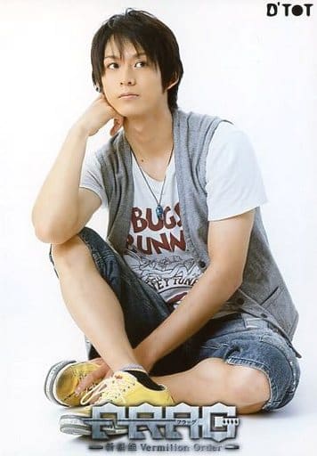 Official photo (male) / actor Takuma Sueno (Okita Soji) / Whole Body ...