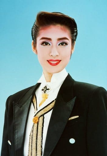 Official photo (female) / Takarazuka Revue (moon group) / actress Takarazuka Revue (Tsukigumi ...