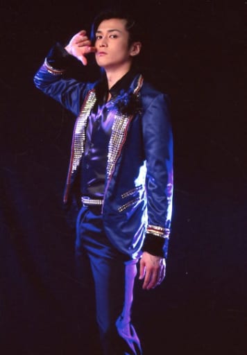 Official photo (male) / actor Daisuke Watanabe (King) / Above the Knee ...