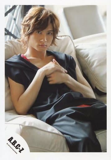 A.B.C-Z / Ryosuke Hashimoto / Knee-Up / Sitting / Costume Black / Both Hands Matching / Body ...