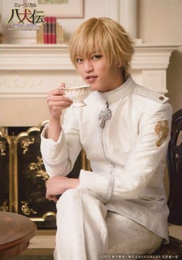 Mashu Ishiwatari (OZAKI Yo) / Above the Knees, Costume White, Sitting ...