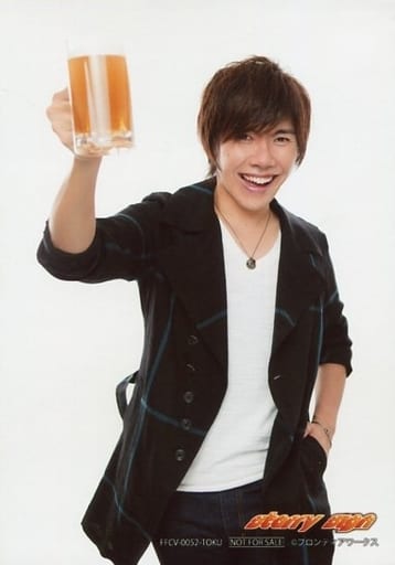 Official photo (male) / Voice actor Takuya Sato / CDs "starry sign ...