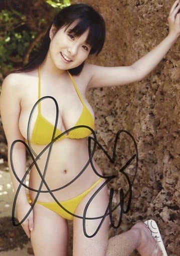 Rui kiriyama / with handwritten signature / Above-the-knee / Swimsuit Yellow / Right Hand Hip ...