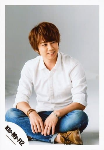 Kis-My-Ft2 / Hiromitsu Kitayama / Whole Body / Sitting / Agura ...