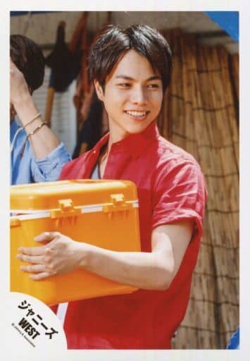 Official photo (Johnnys) / idol / Johnny's West Johnny's West / Daiki Shigeoka / Upper Body ...