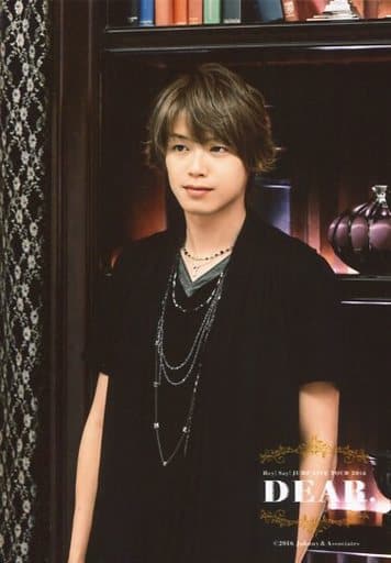 Hey! Say! JUMP / Yuya Takagi / Upper body / Costume black / Under both hands / Eyes left ...