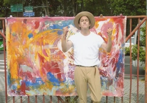 Official photo (male) / actor Yu Inaba / Landscape / Kneecaps / White ...