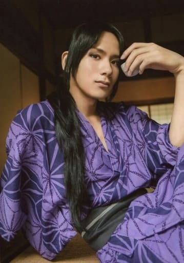 Gaku Matsuda (Toshizo HIJIKATA) / Above the Knee / Sitting / Costume ...