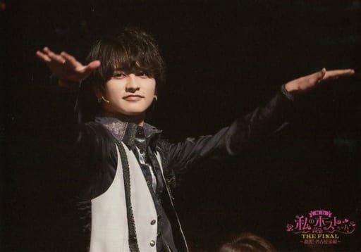 Official photo (male) / actor Toshiki Seto (Toikko) / Live Photo ...