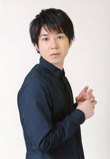 Kosuke Kuwano / Upper Body / Costume Black / Right Side / Both Hands ...