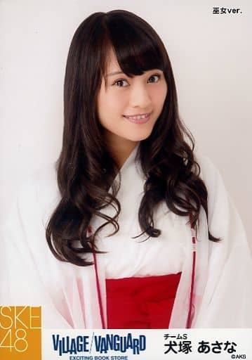 Asana Inuzuka / Upper Body / Miko ver. / SKE48 x Village Vanguard ...