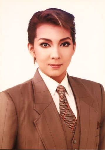 Takarazuka Revue (star group) / Kei Aran / bust up / costume brown ...