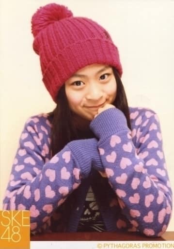 Asana Inuzuka / upper body, seat, costume : purple pink, left jaw ...