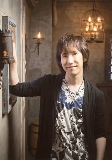 Official photo (male) / Voice actor Daisuke Hirakawa / Upper Body ...