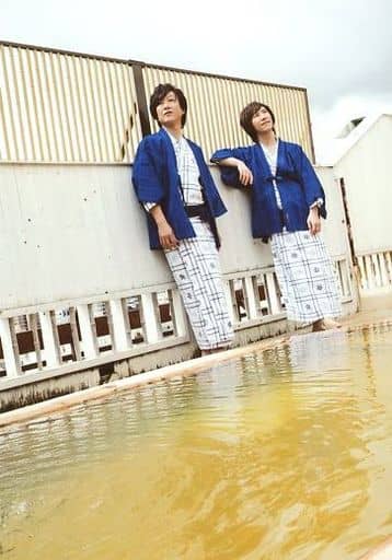 Yuya Uchida, Daisuke Hirakawa / Entire Body, Costume Blue, White, Yukata, Hirakawa Right Arm-Up ...