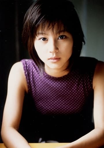 Official photo (female) / actress Maki Horikita / Upper Body / Costume ...