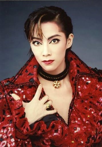 Official photo (female) / Takarazuka Revue (moon group) / actress Takarazuka Revue (Moon Group ...