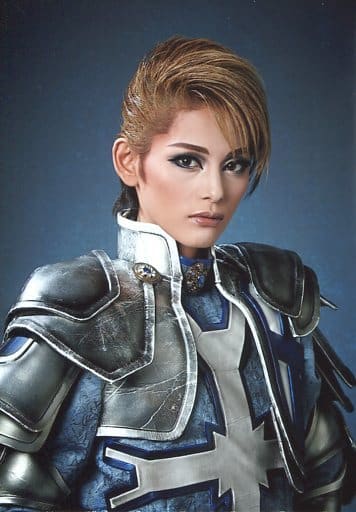 Takarazuka Revue (moon group) / Jun Asami / bust up / background dark blue / moon group 「 La ...