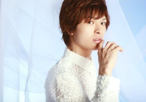 Official photo (male) / actor Kosuke Asuma / Horizontal / Bust up ...