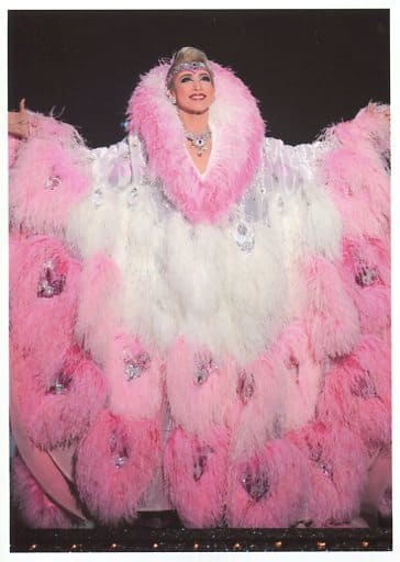 Takarazuka Revue (Tsukigumi) / Masaki Ryu / Live Photo / Whole Body / Costume White / Pink ...