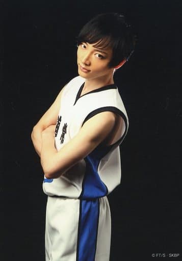 Official photo (male) / actor Shin'ichi Wago (Yoshitaka Moriyama) / above-the-knee / Character ...