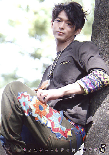 Official photo (male) / actor Takuma Sueno / Above-the-knee, Grey ...