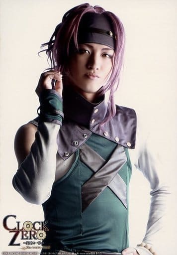 Shuto Washio (Maple) / Upper body, Costume : Red, Green, Right Hand Hair, Left Hand Back ...