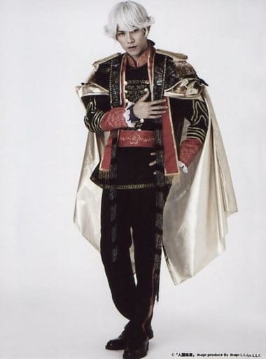 Tsunenori Aoki / Whole Body / Costume Black / Red / Gold / Cape / Right ...