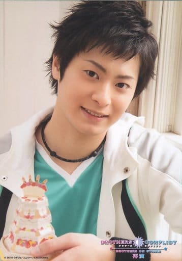 Ryo Hatakeyama (Asahina) / Bust-up, Costume White, Green, Neck Tilt, Background White, Character ...