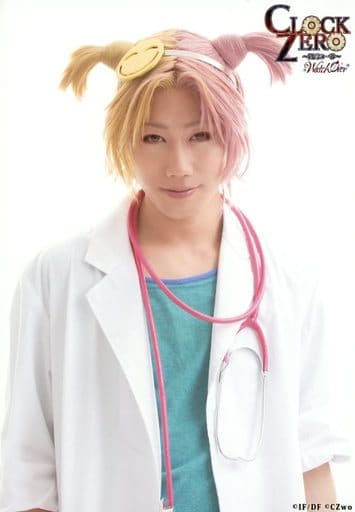 Official photo (male) / actor Takashi HIRANO (Rook) / Upper body, Costume Shiromidori, Both ...