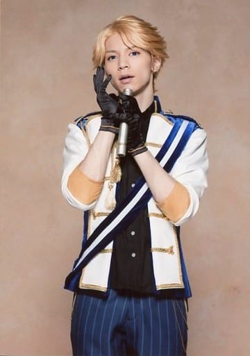 Official photo (male) / actor Ryo Kitamura (NARUKAMI ARASHI) / Above ...