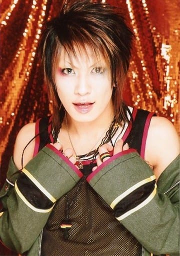 Official photo (male) / visual kei band / MASK MASK / Japanese halberd ...