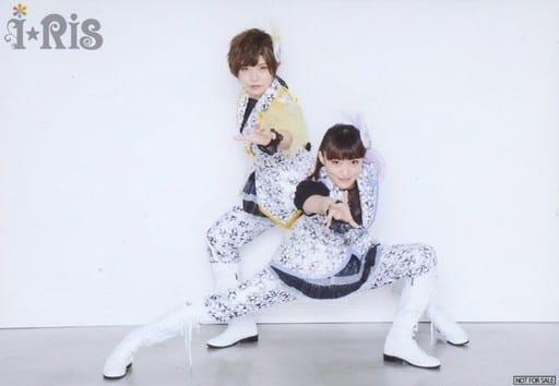 Official photo (female) / Voice actress / IRis IRis / Himika Akaneya / Azuki Shibuya / Landscape ...