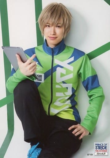 Official photo (male) / actor Tatsuya Kageyama (Susumu Kamoda) / Above ...