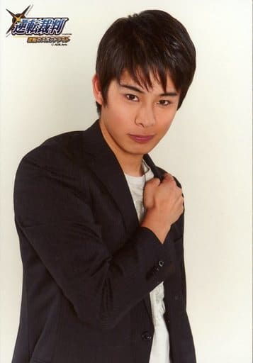 Official photo (male) / actor Akihiro Hayashi (Larry Butz) / Upper body ...